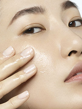 Toner for Glass Skin: Soft Polish Double Essence | YSL Beauty